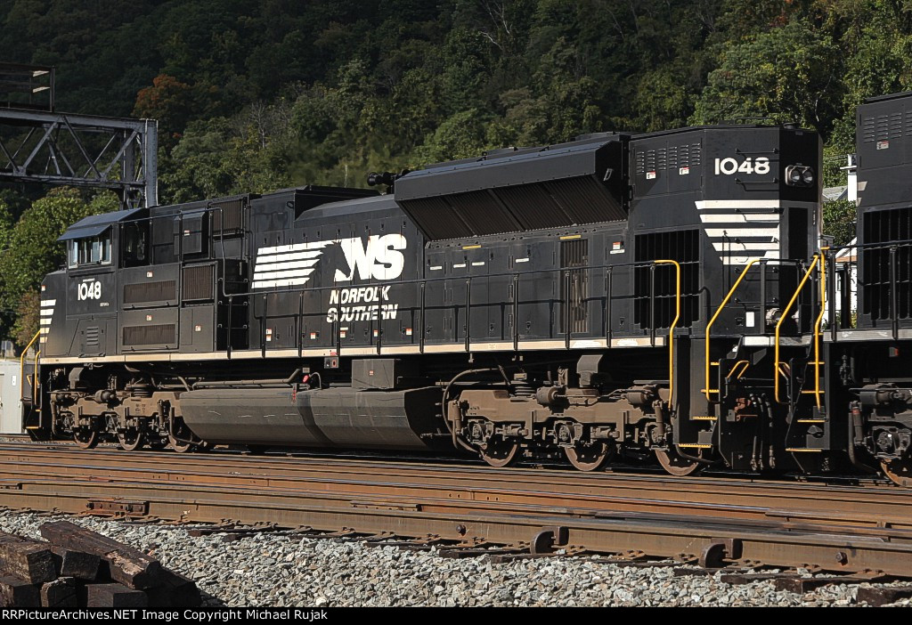 NS 1048
